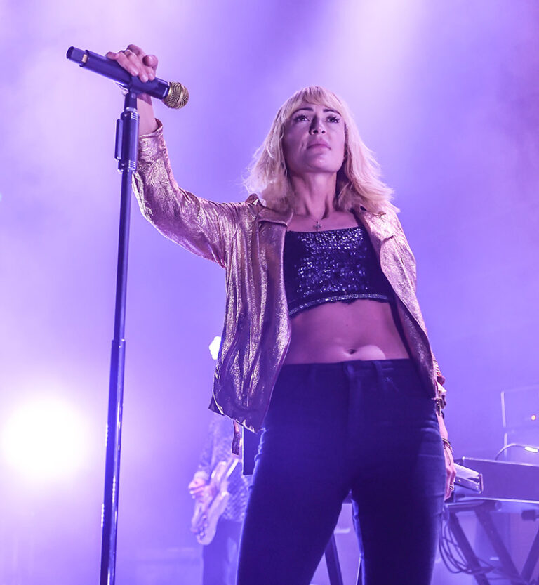 Metric 'Art of Doubt' Tour 2019 | PLSN