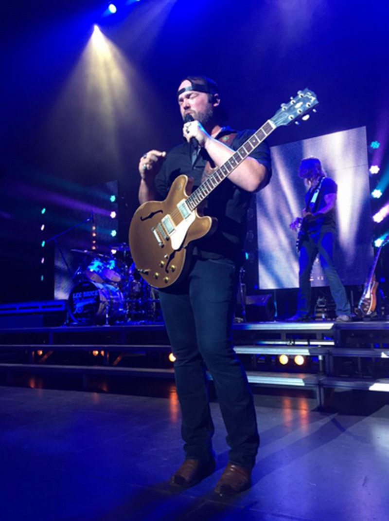 Lee Brice Tour Lit by LD Chris Lisle, Bandit Lites | PLSN