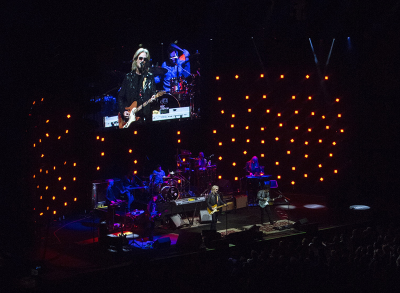 Hall & Oates at Madison Square Garden | PLSN