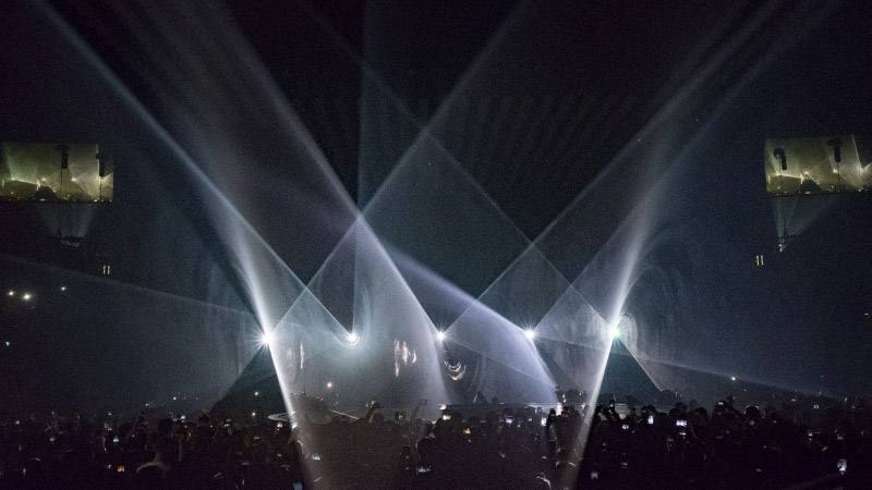 Lighting and Video for Drake’s Boy Meets World Tour by Guy Pavelo and ...