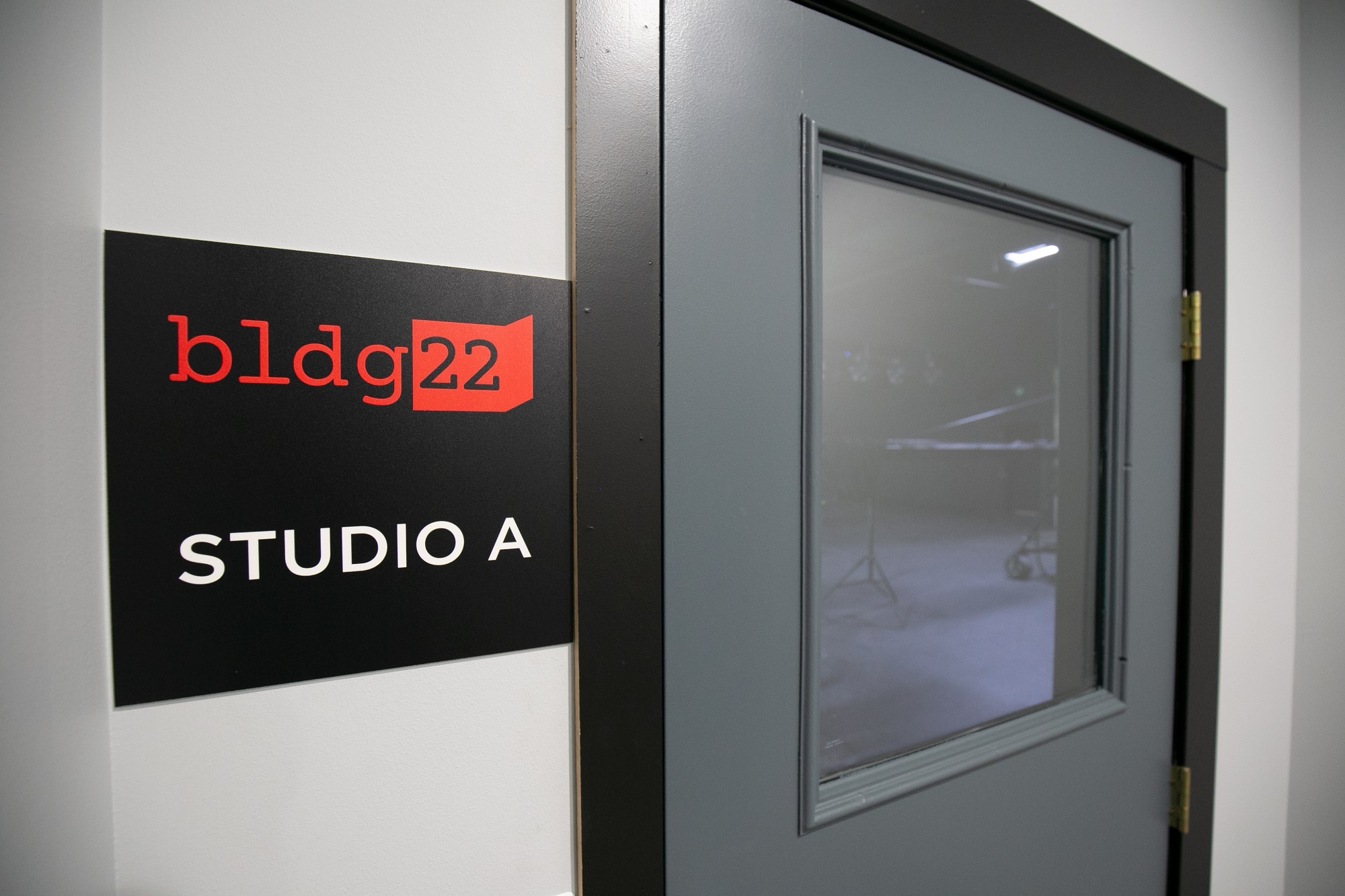 AVL Creative Building 22 virtual event studio gets Elation touch | PLSN