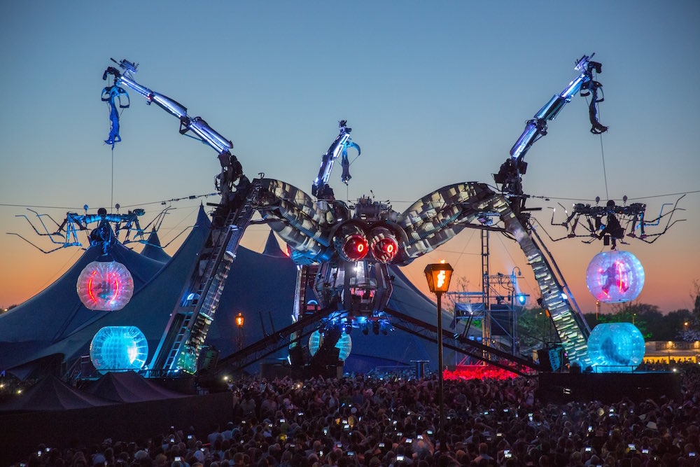 Avolites Celebrates 10 years of Arcadia Spectacular at Queen Elizabeth ...