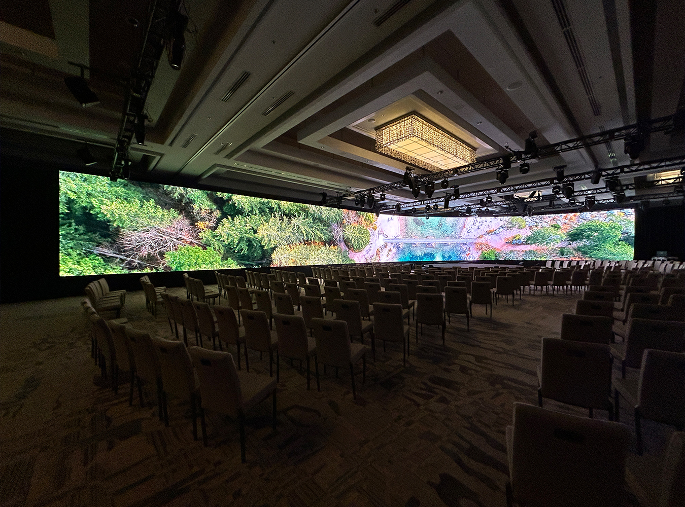 Nationwide Video Purchases Analog Way’s Aquilon RS6 Systems – PLSN