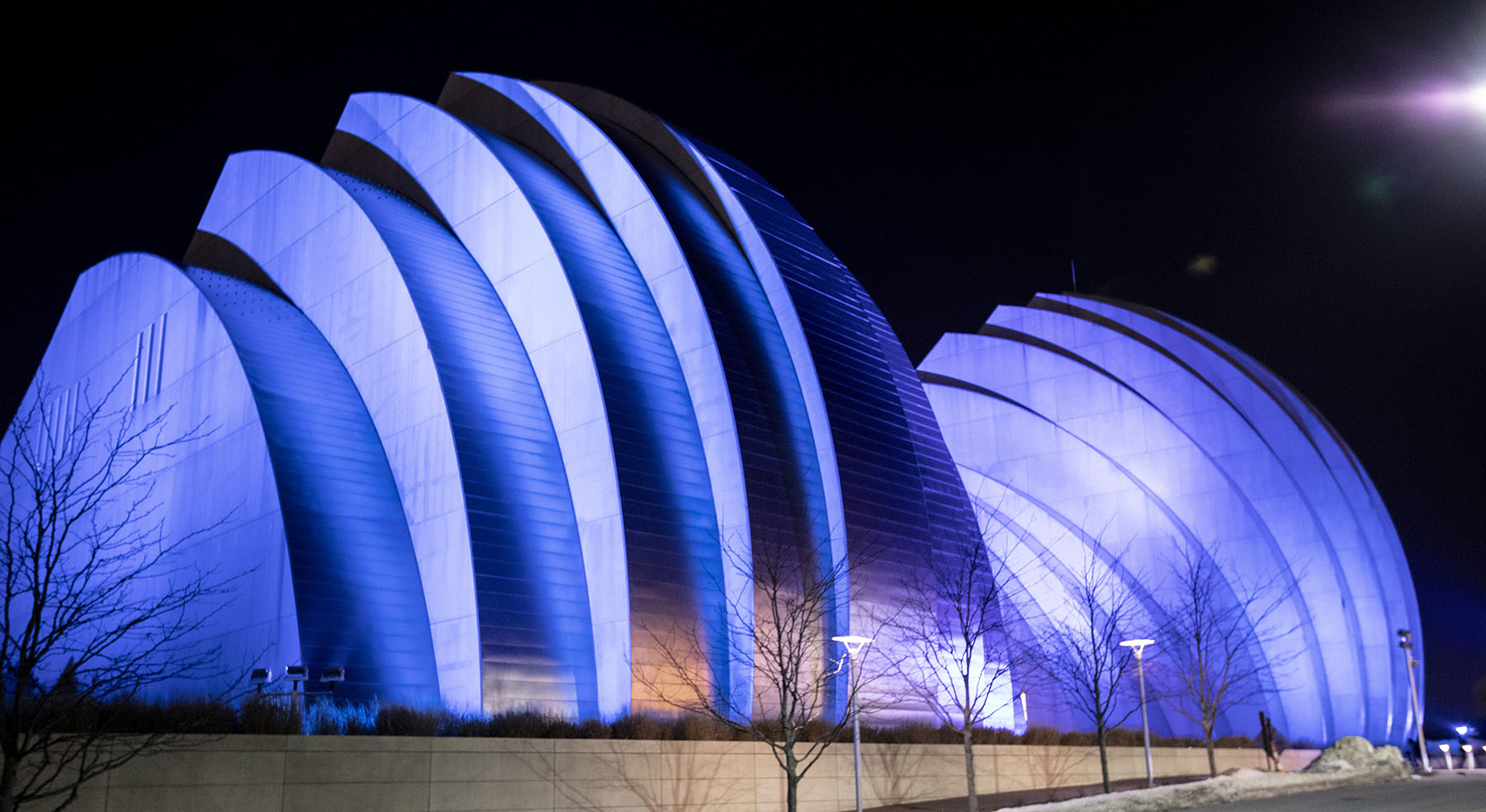 Anolis Signature Lighting Design for Kauffman Center for the Performing ...