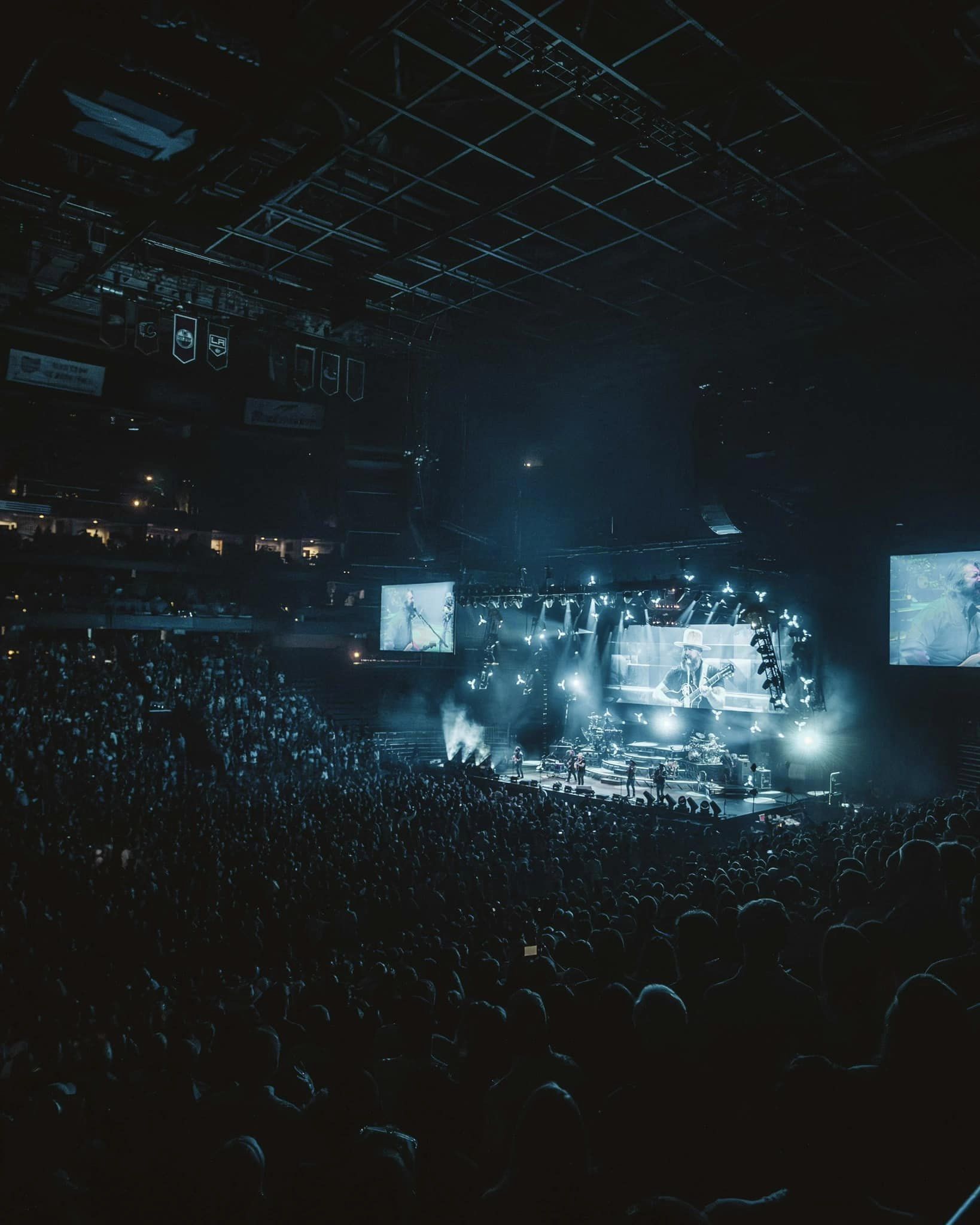 Zac Brown Band Takes Bandit Lites Gear on ‘From the Fire Tour’ | PLSN