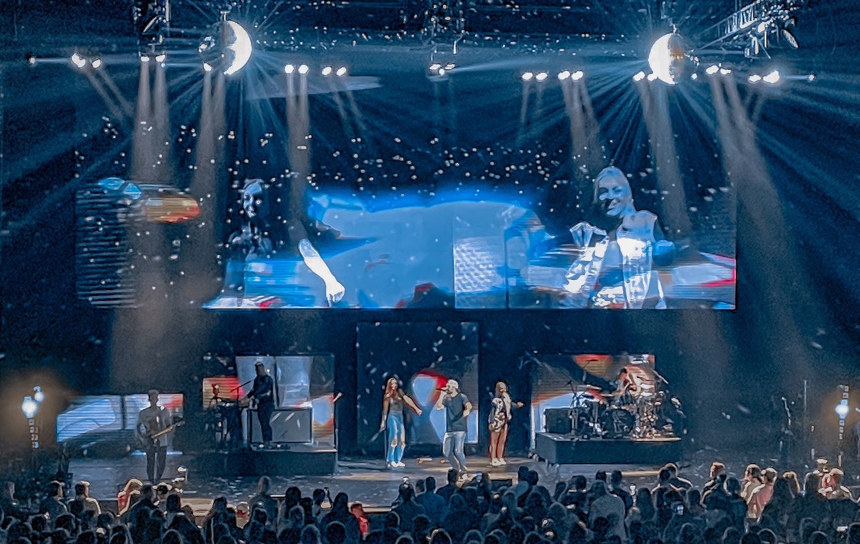 Walker Hayes Brings Bandit Lites and The Darkroom Creative on ‘Duck ...