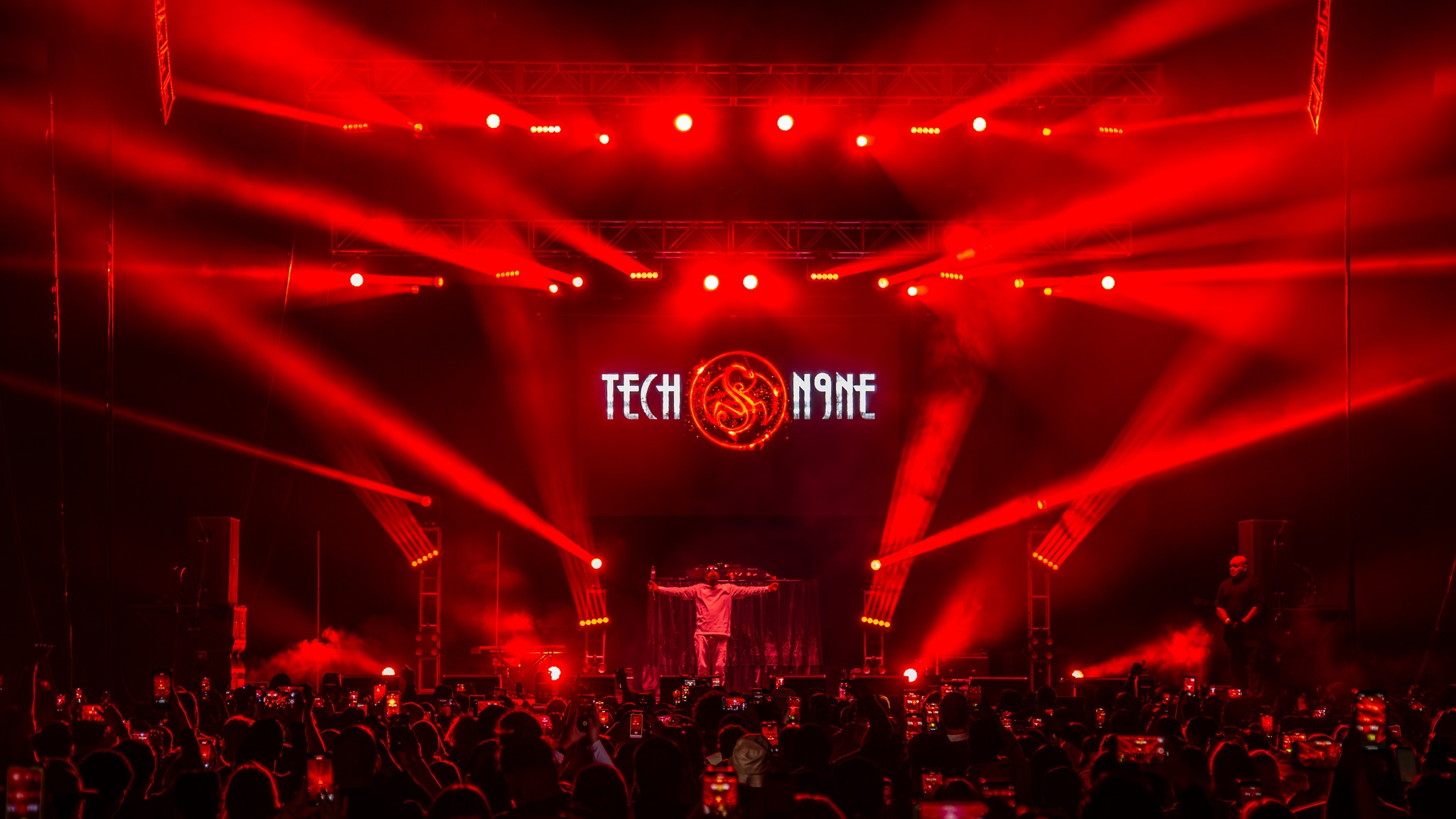 John Garberson and Creative BackStage Pump Up Powerhouse with CHAUVET ...