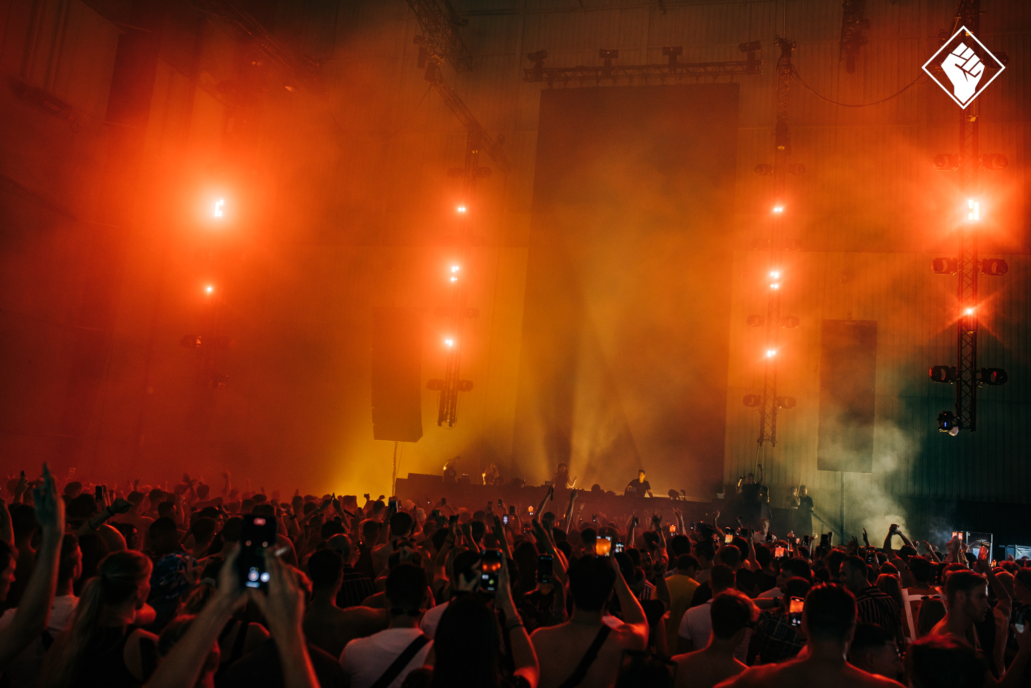 RF Shows and Powerproductions Evoke Industrial Mood at Rotterdam Rave ...