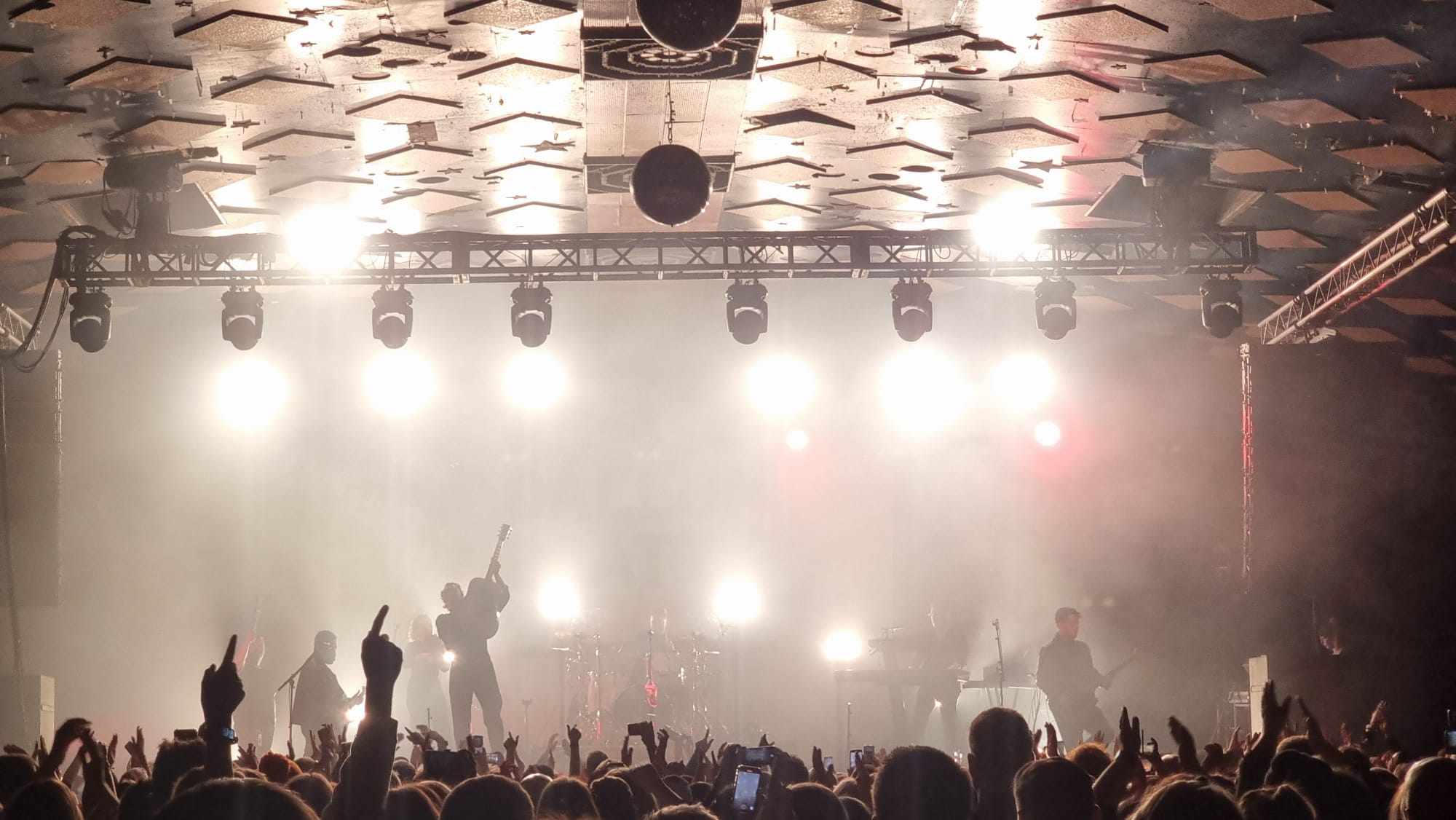 Callum Beattie Rocks With ChamSys MagicQ MQ500M Stadium Console | PLSN