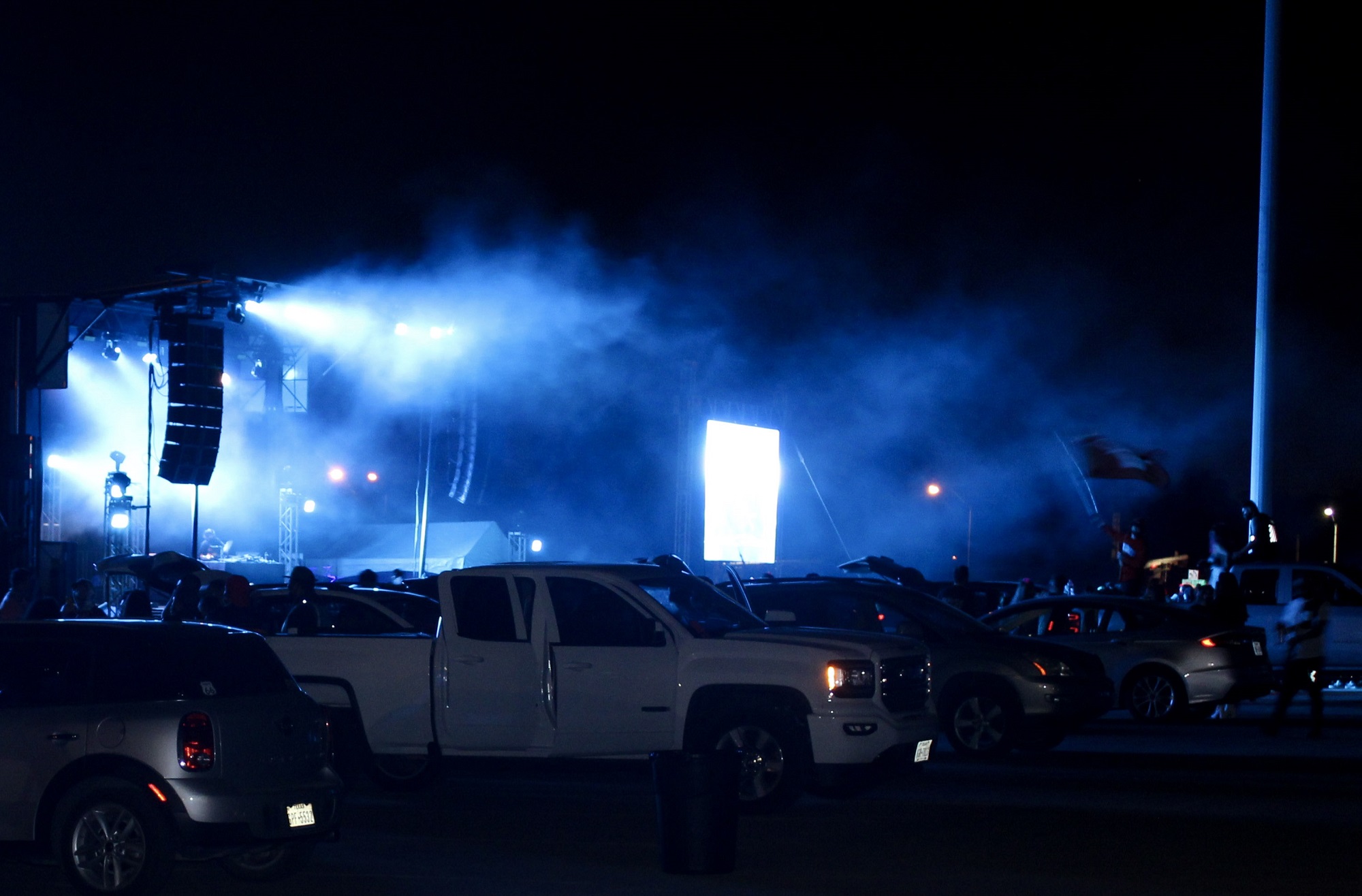 Onstage Systems brings live events back to Dallas area with Capricorn Drive-In and Elation gear ...