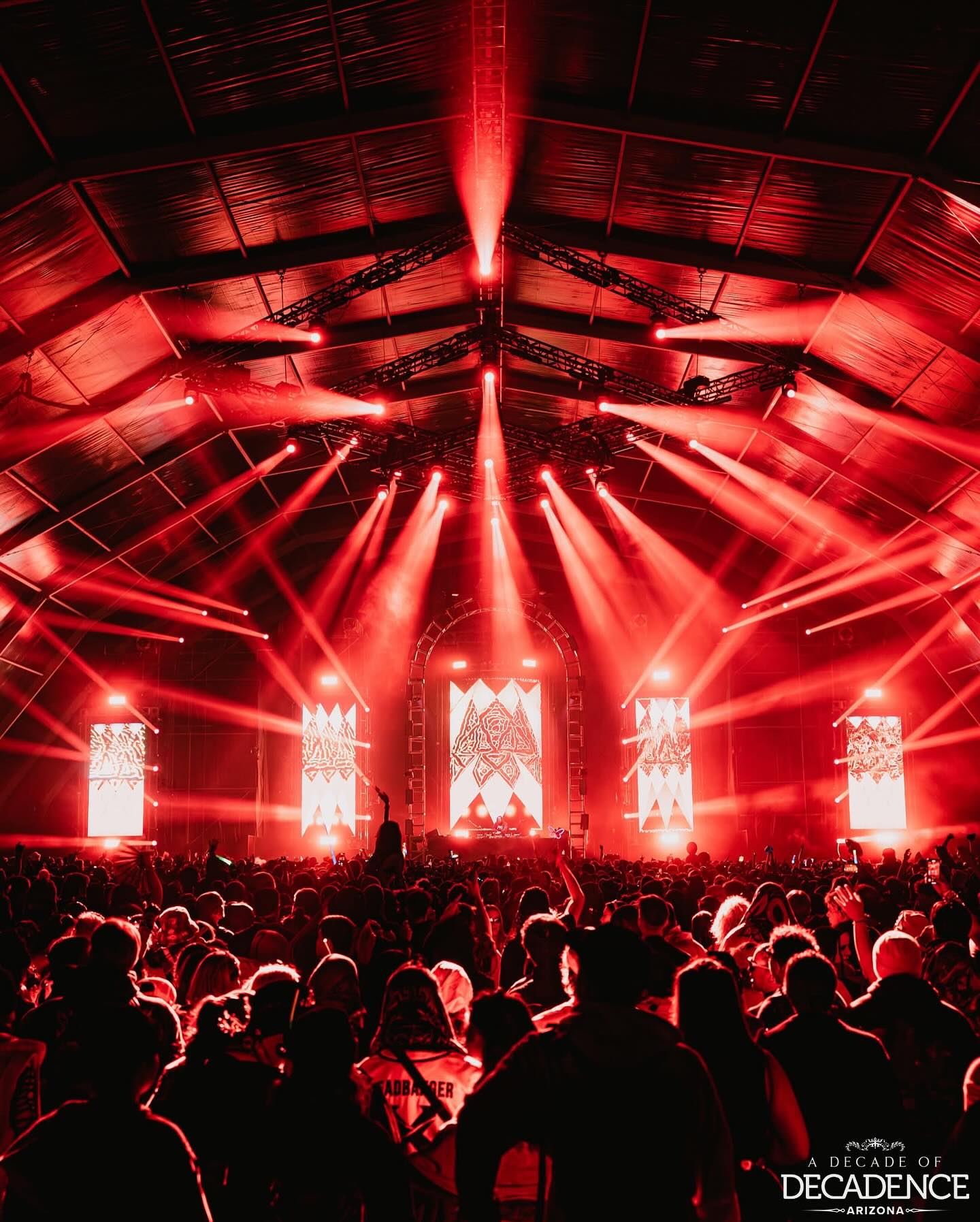 CHAUVET Professional Fixtures Dance for Luis Torres at Decadence ...