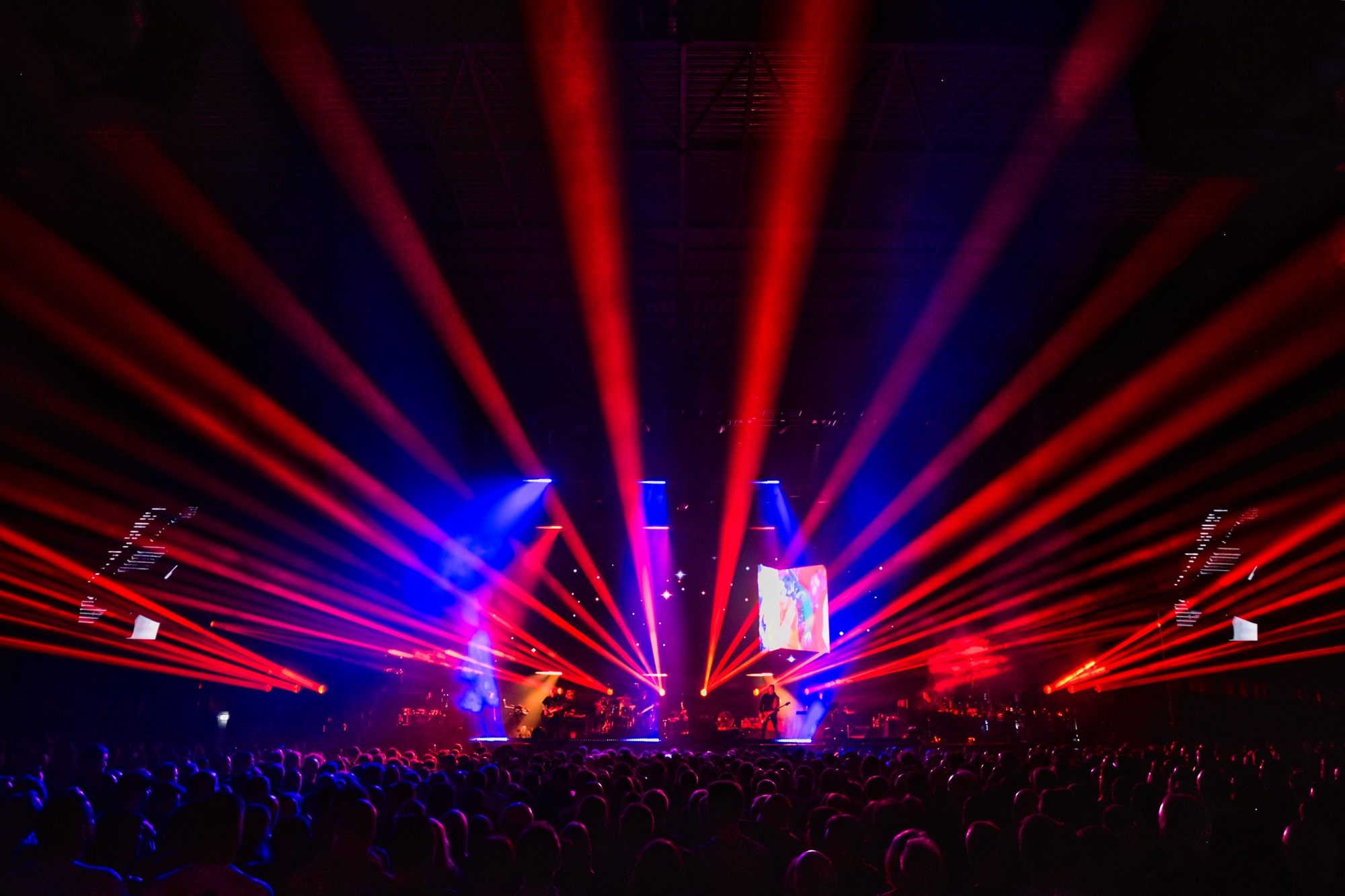 Andrew Liddle Lights New Order European Tour with Elation Excalibur | PLSN