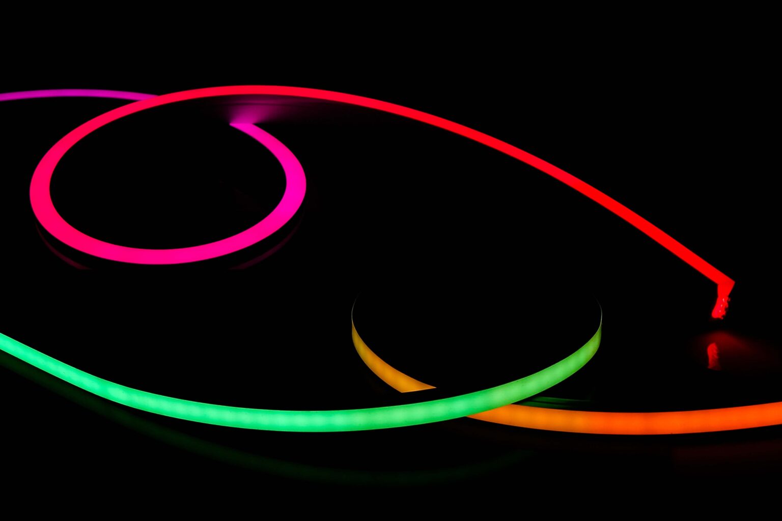 Environmental Lights Launches Pixel EcoFlex 4-in-1 LED Neon | PLSN