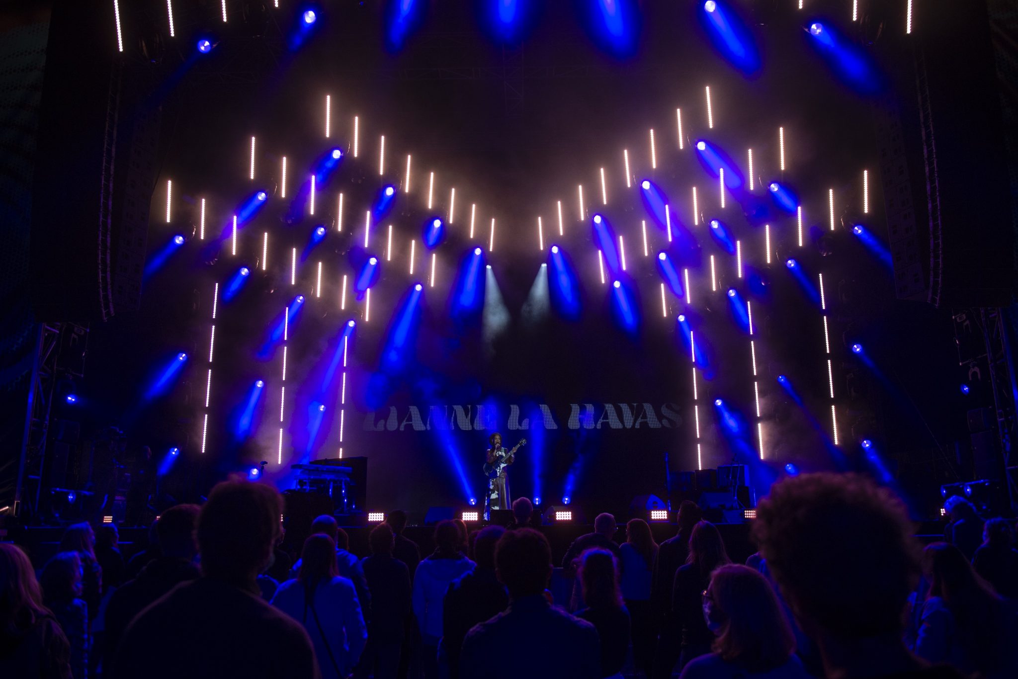 250 GLP Moving Lights Pave The Way For International Star Performances ...