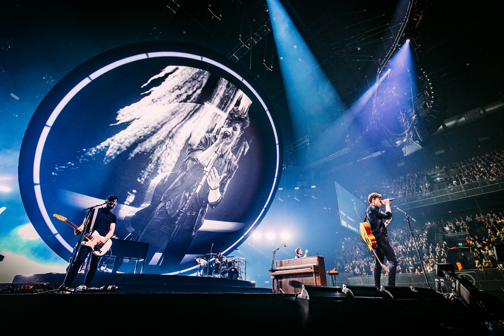 ROE Visual Shines on Shawn Mendes Tour | PLSN