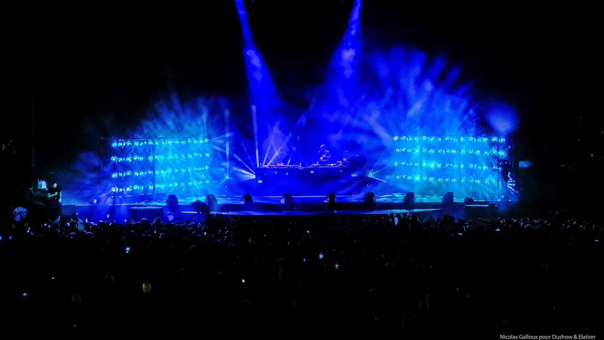 LightLab Debuts Elation Smarty Hybrid on Nekfeu Summer Tour | PLSN