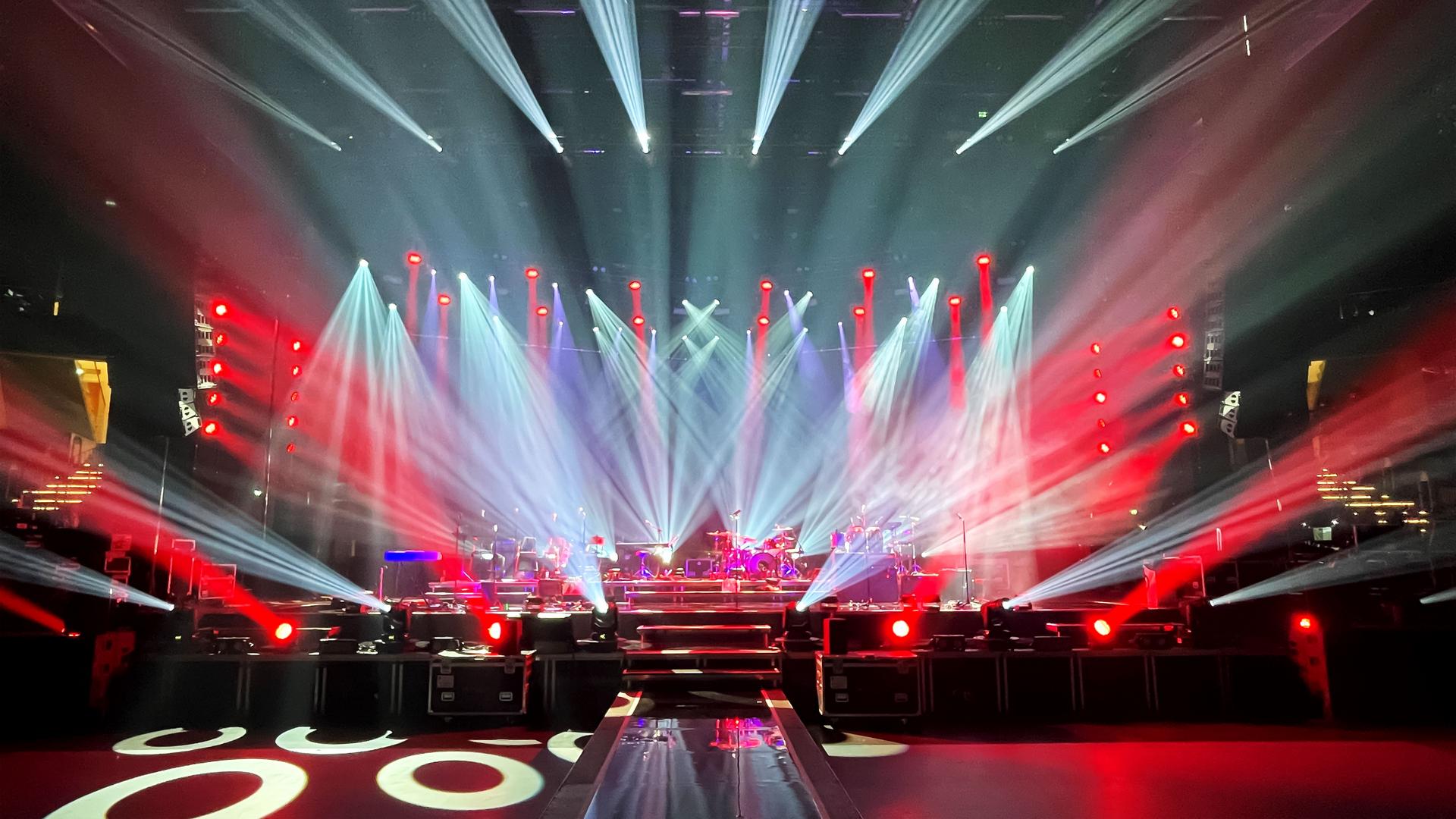 Sunblast 3000FC on Tour with Håkan Hellström | PLSN