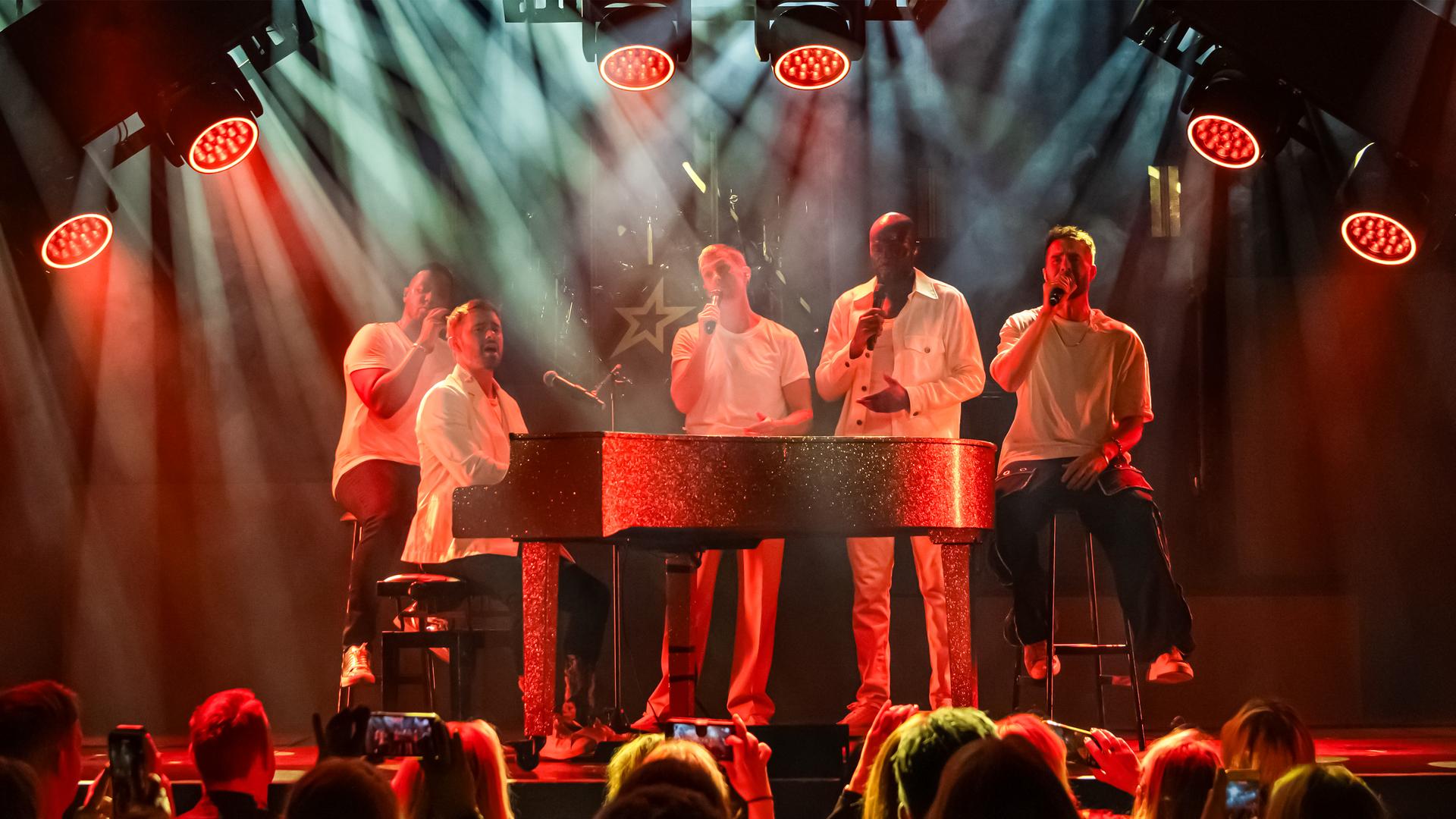 PROLIGHTS Astra Family Shines Bright at Hamburger Börs | PLSN