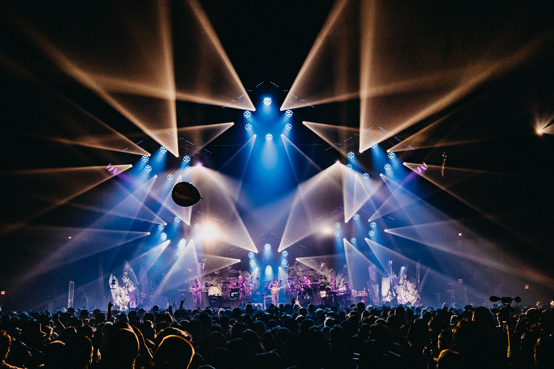 All You Need for Goosemas is Robe | PLSN