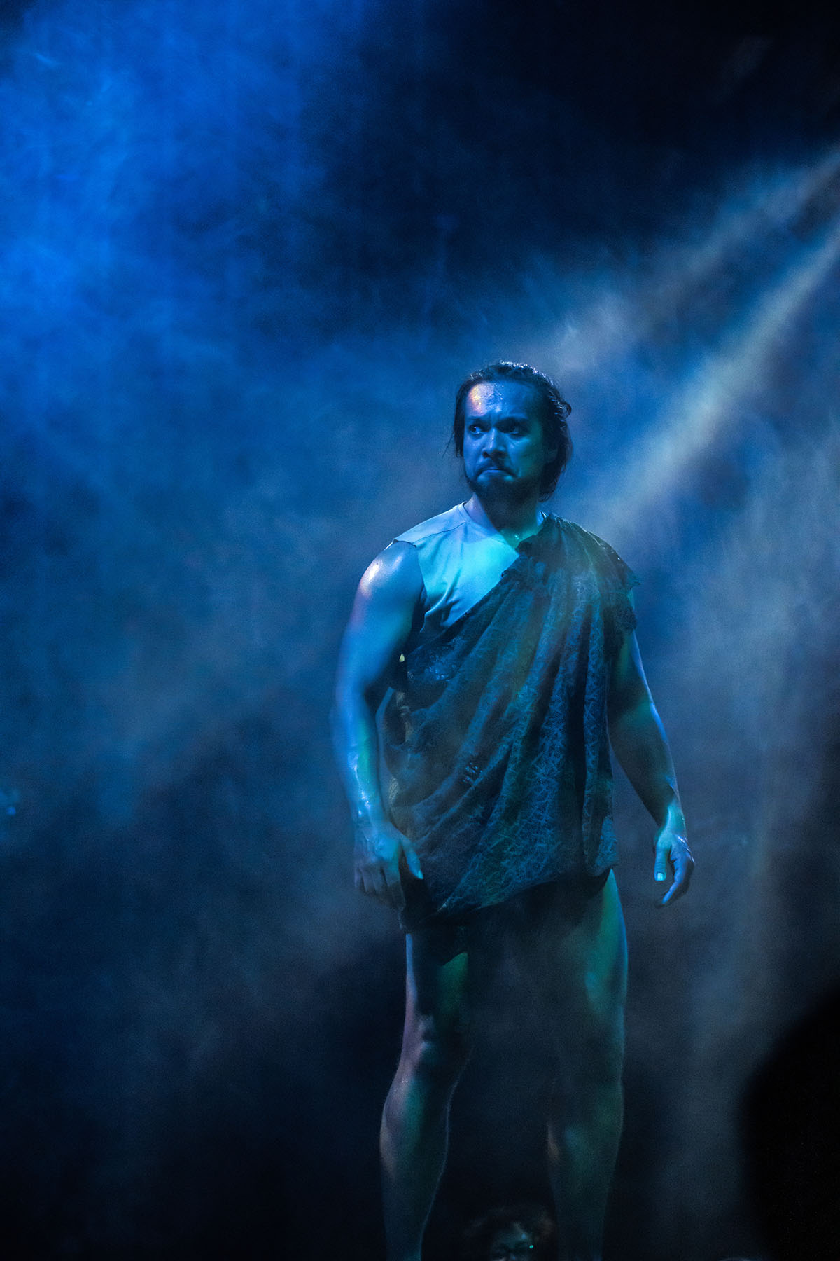 Robe Flies with Hatupatu / Kurungaituku Production | PLSN