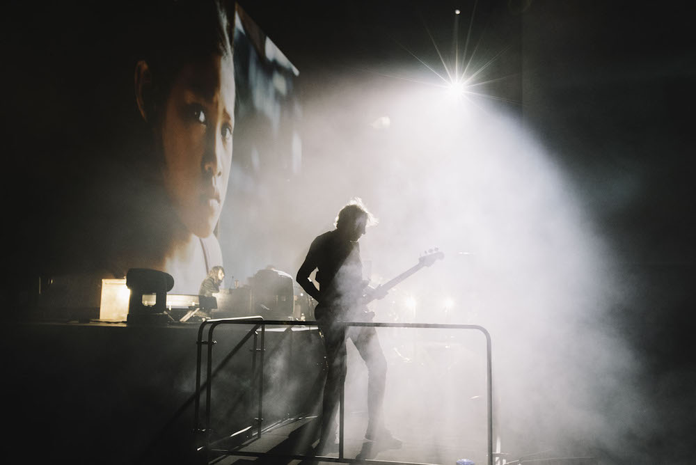 Roger Waters' Us+Them Tour Lit with Robe Fixtures | PLSN