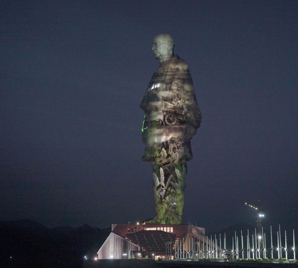 Christie Crimson Series laser projectors light up the Statue of Unity ...