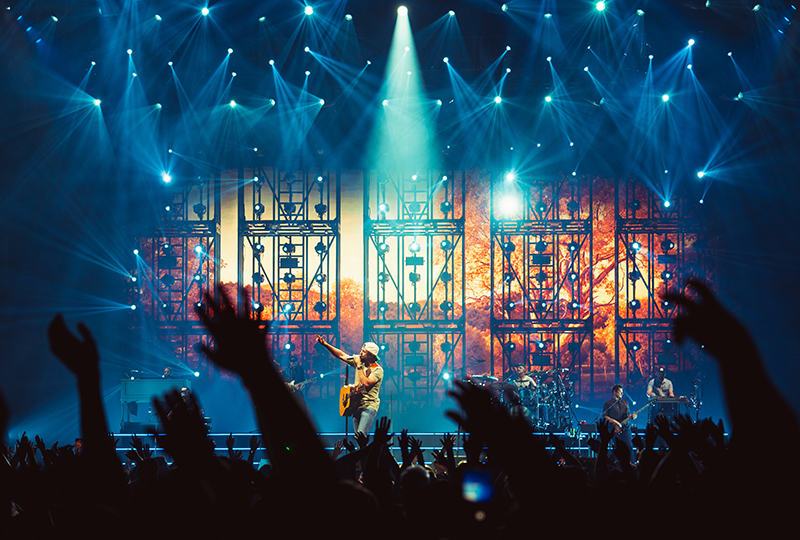 Designing Thomas Rhett's 'Home Team Tour 23' | PLSN