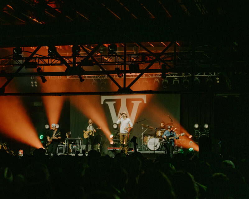 LD Matthew King and 4Wall Light Tucker Wetmore’s Sold Out Fall Tour – PLSN