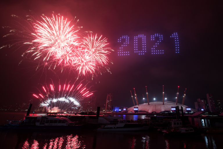 The UK’s Largest And London’s First Ever Large-Scale Drone Light Show ...